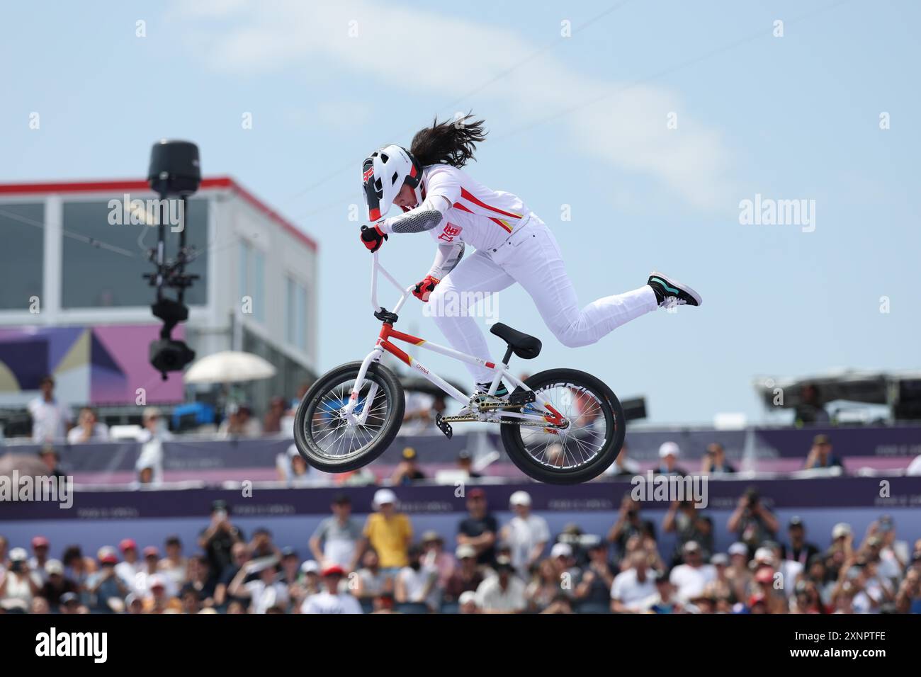 **CHINESE MAINLAND, HONG KONG, MACAU AND TAIWAN OUT** Chinese freestyle ...