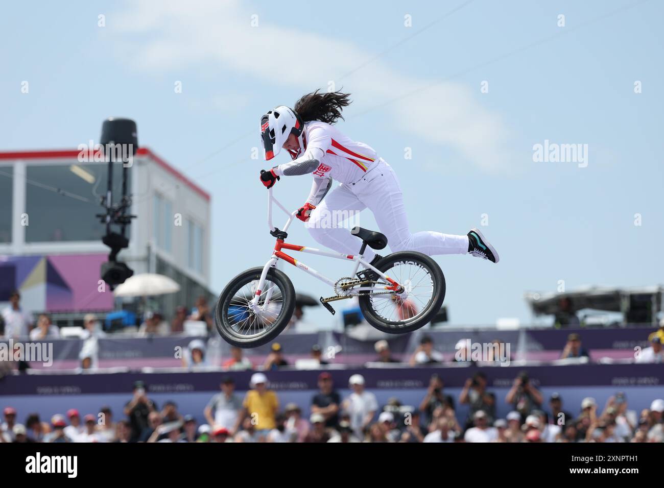 **CHINESE MAINLAND, HONG KONG, MACAU AND TAIWAN OUT** Chinese freestyle ...