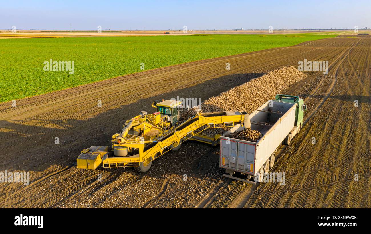 Truck tra hi-res stock photography and images - Alamy