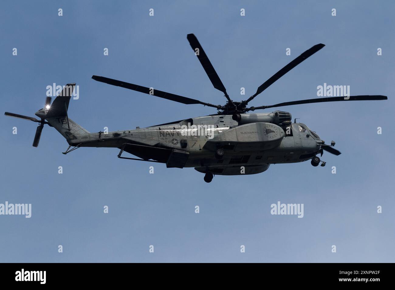 A Sikorsky MH53E Sea Dragon with the US Navy Helicopter Mine Countermeasures Squadron 15 (HM-15 ...