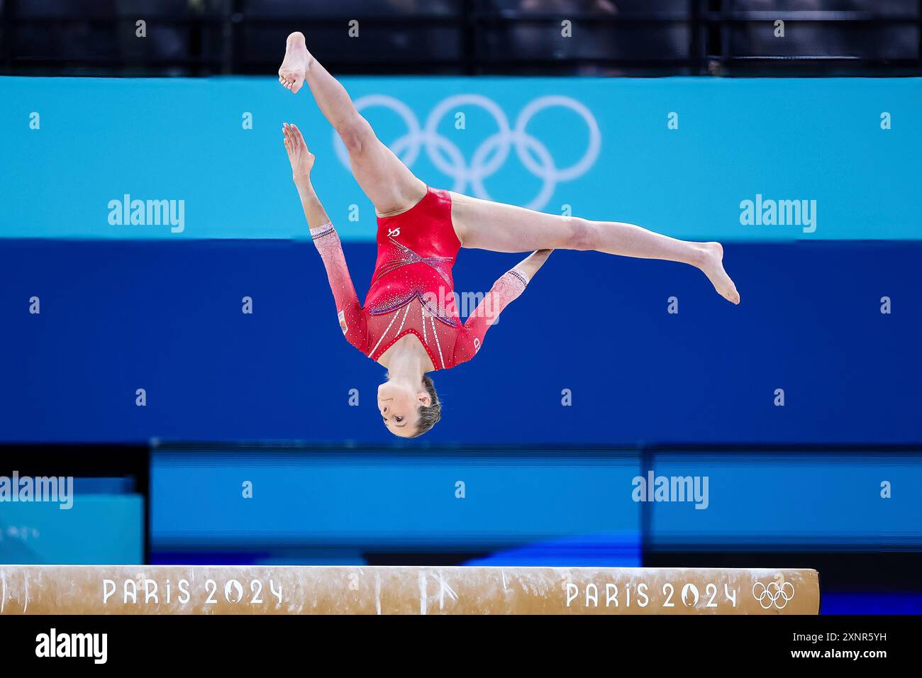PARIS, FRANCE - AUGUST 01: Naomi Visser of Netherlands performs on the ...