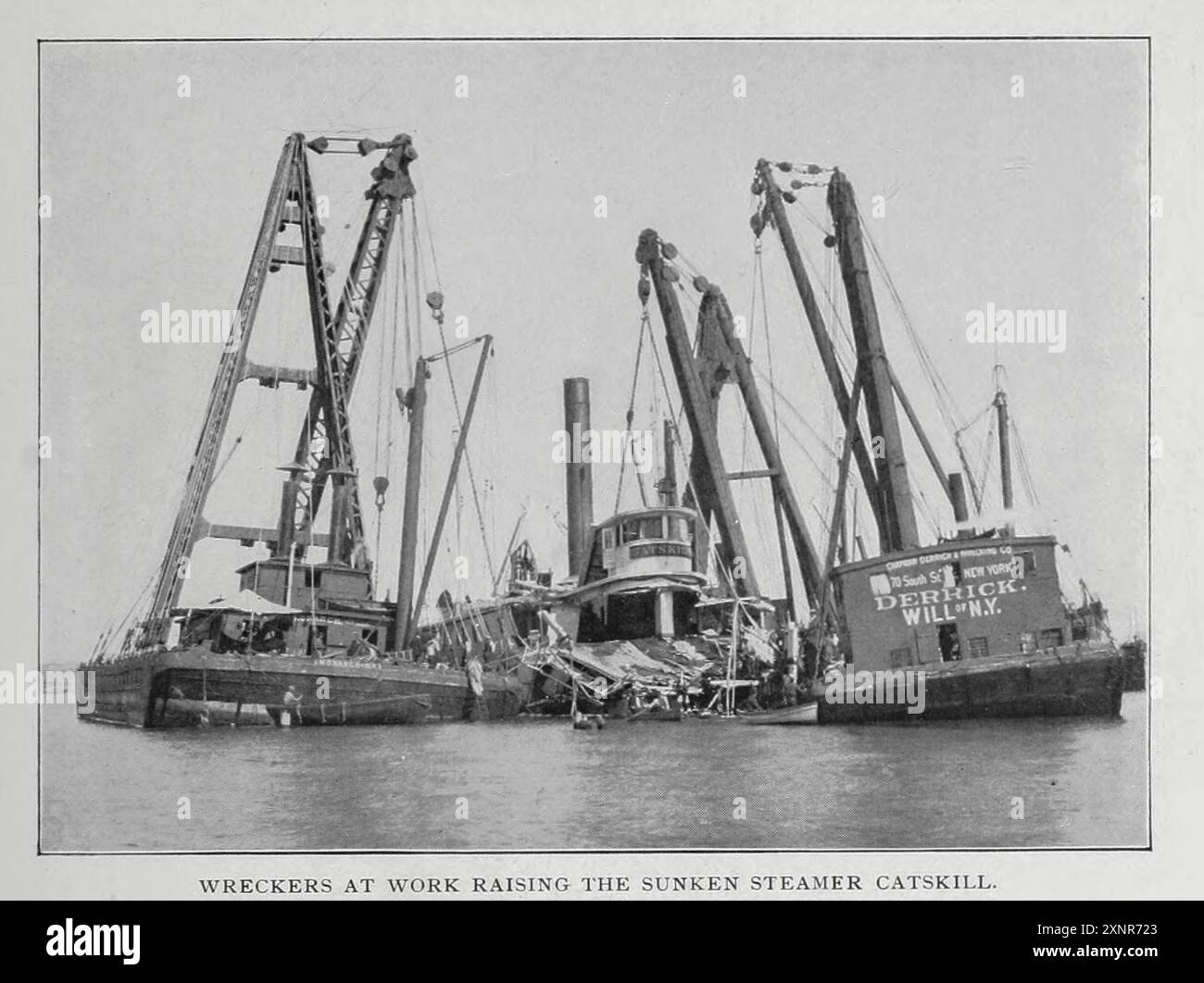 Wreckage salvage hi-res stock photography and images - Alamy