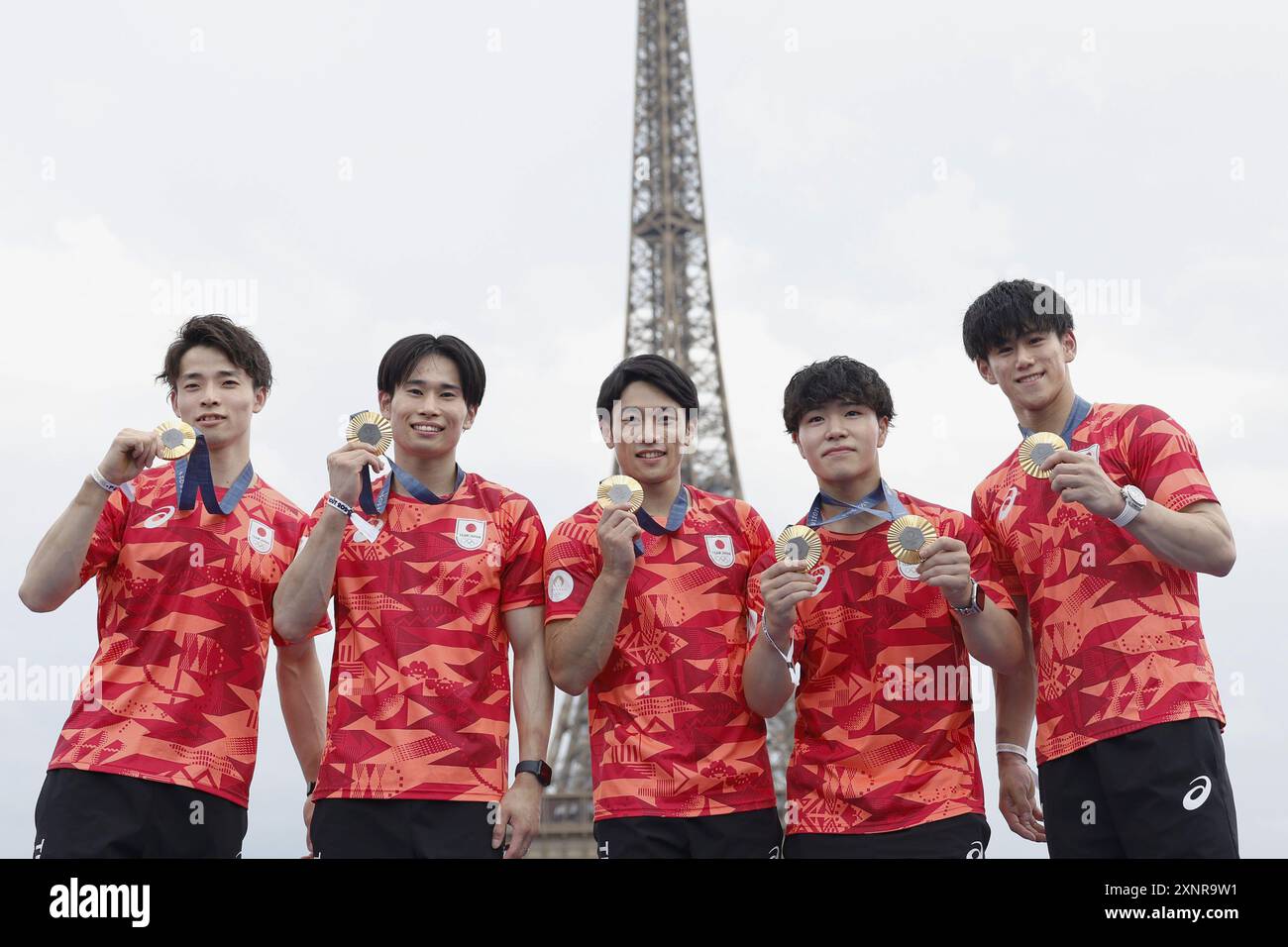 Men's artistic gymnastics team gold medalists (from L) Takaaki Sugino ...