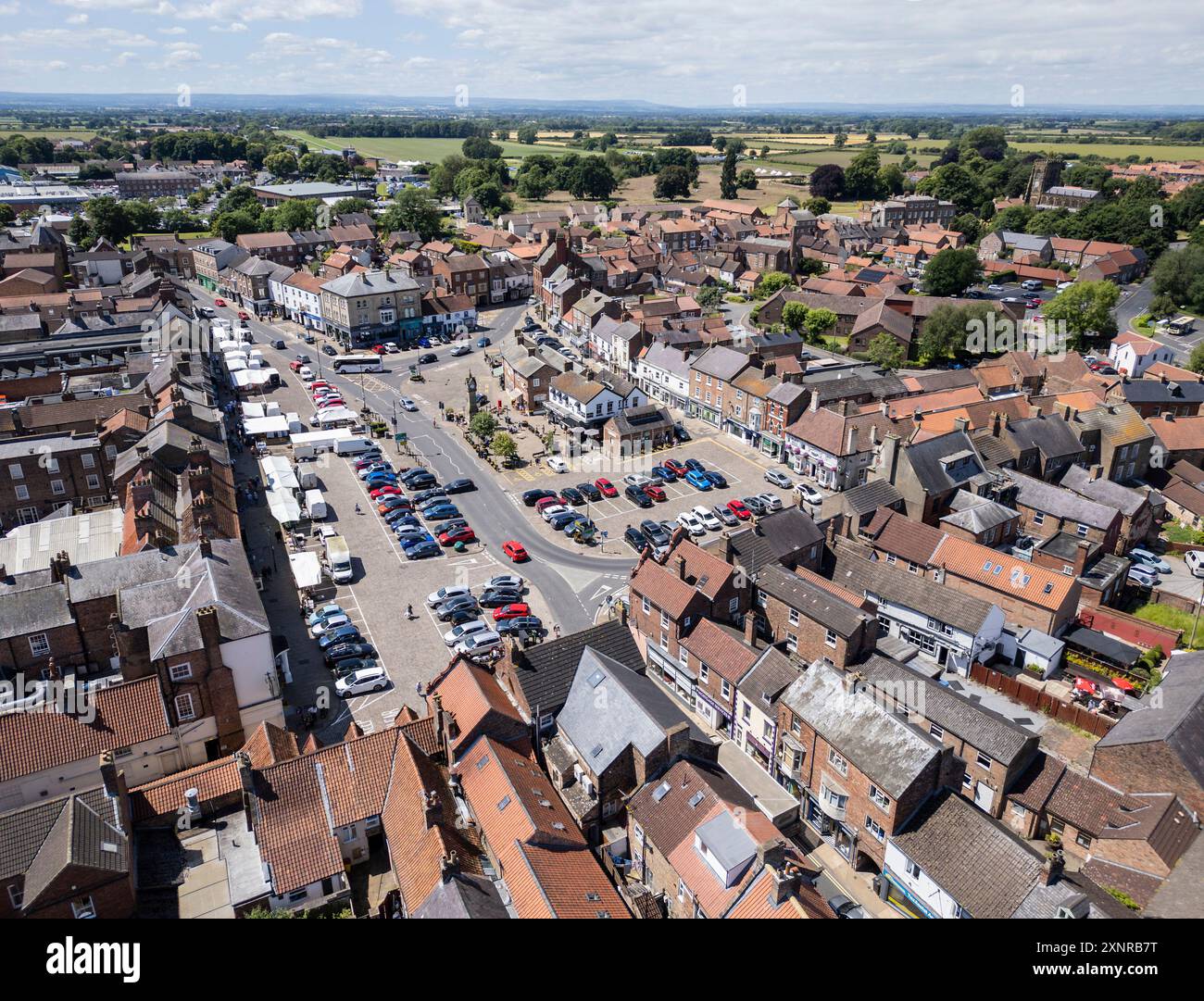 Aerial view of Thirsk town square, North Yorkshire, England Stock Photo ...