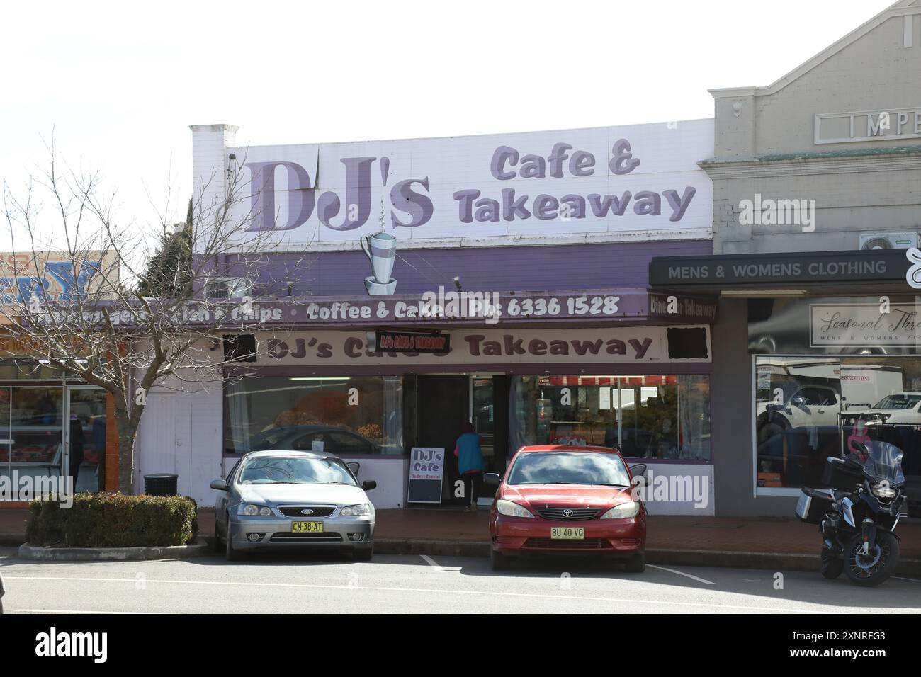 DJ's Cafe and Takeaway in Oberon, NSW, Australia Stock Photo - Alamy