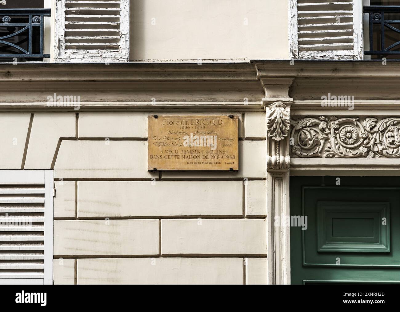 Plaque pointing the building in which the French sculptor Florentin ...