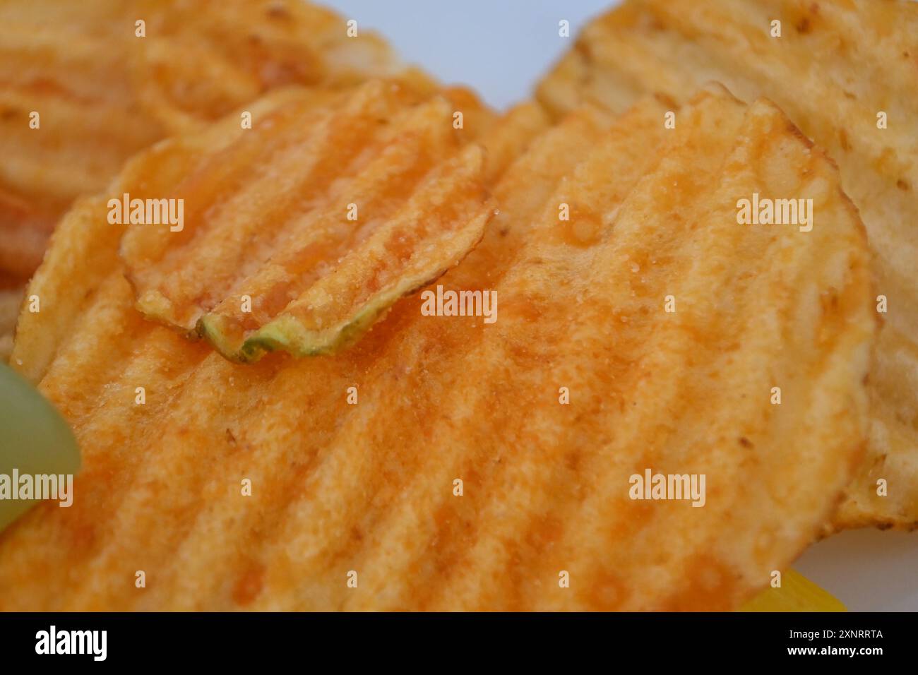 Crinkle chips hi-res stock photography and images - Alamy