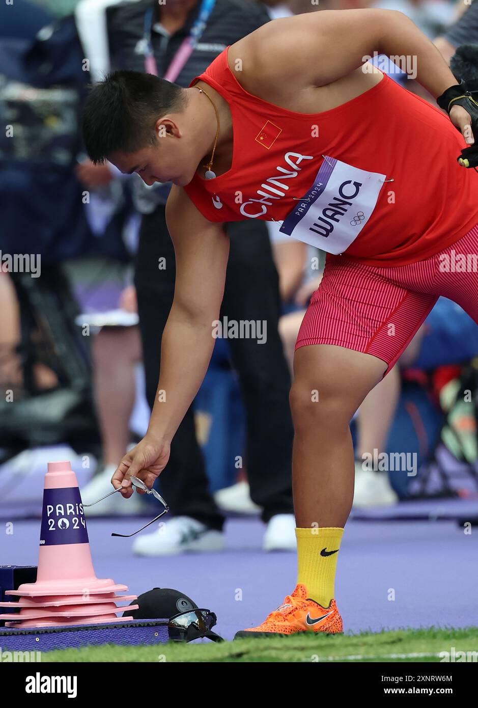Paris, France. 2nd Aug, 2024. Wang Qi of China prepares for the men's ...