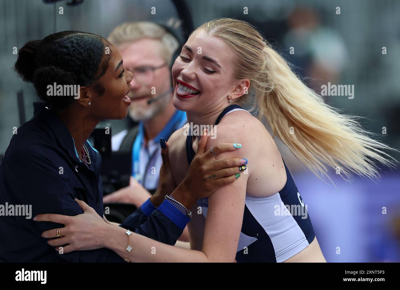 Paris, France. 2nd Aug, 2024. Elena Kulichenko (R) of Cyprus reacts ...