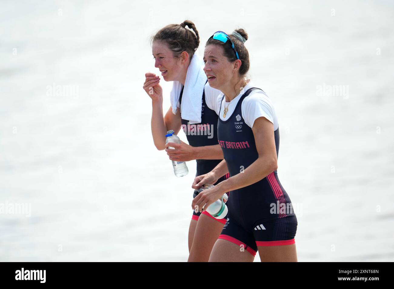 Britain's Emily Craig and Imogen Grant react after winning gold in the ...