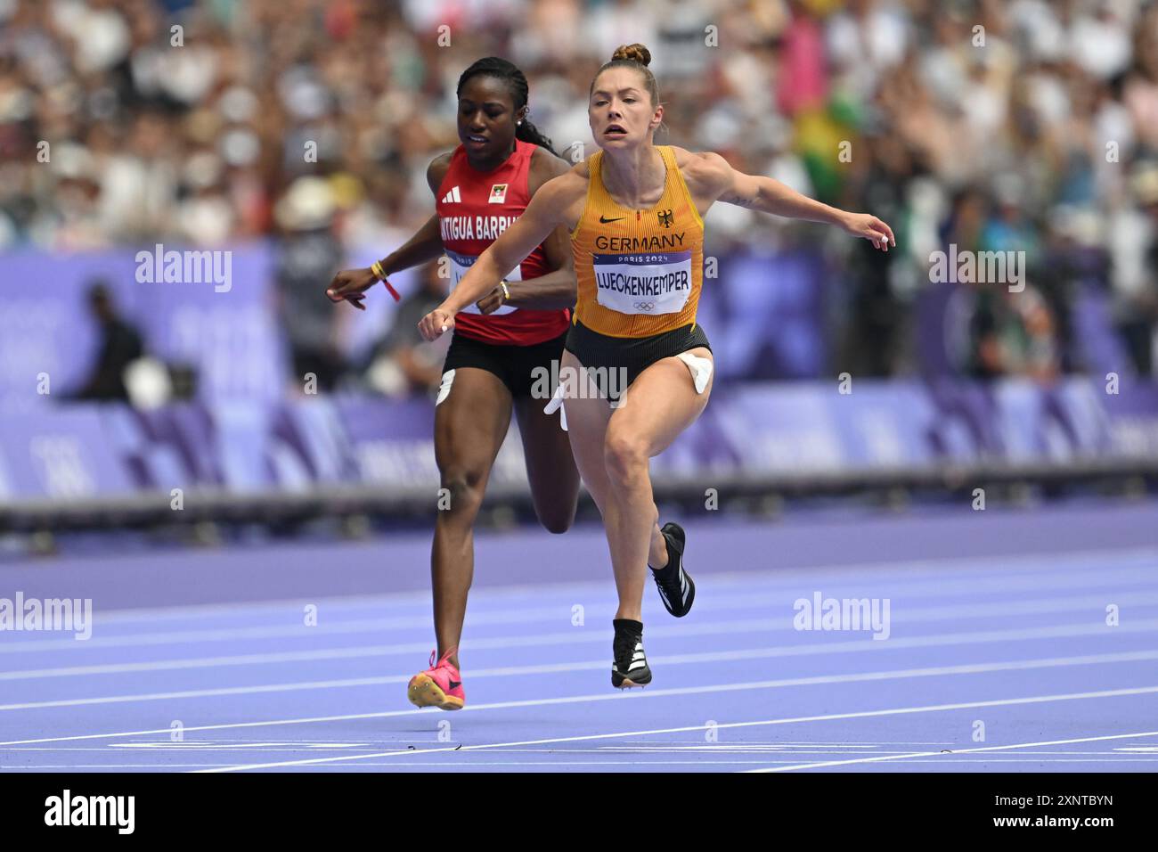 Gina luckenkemper running hi-res stock photography and images - Alamy