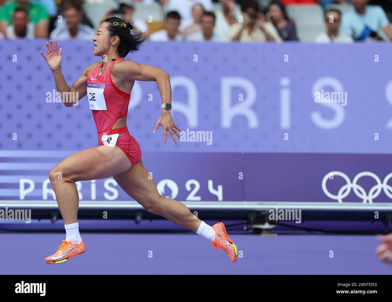 Paris, France. 2nd Aug, 2024. Ge Manqi of China competes during the ...