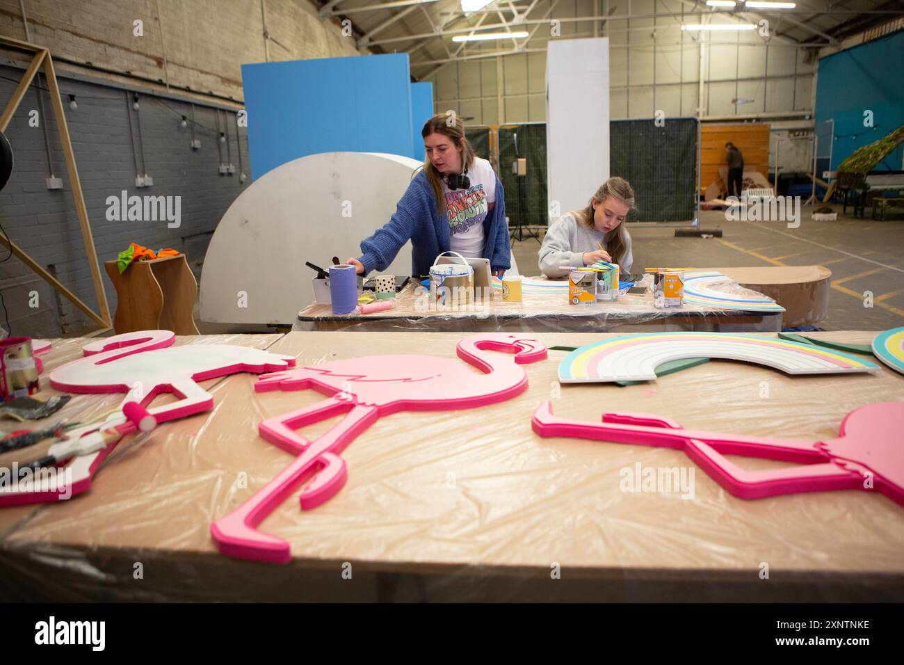 Grace Evans helping her mother Artist Rachel Smith Evans on the 'Lover ...