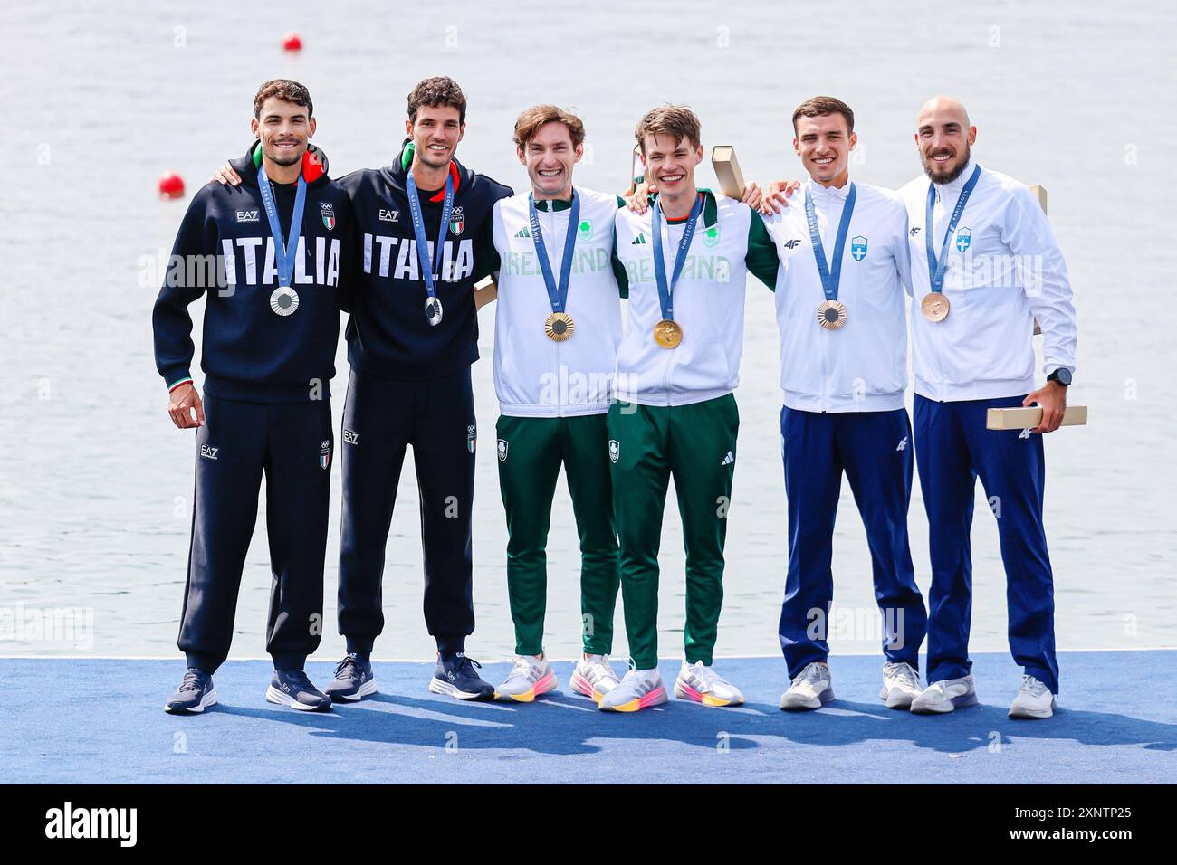 Gold medalists Fintan McCarthy and Paul O'Donovan of Ireland, Silver ...