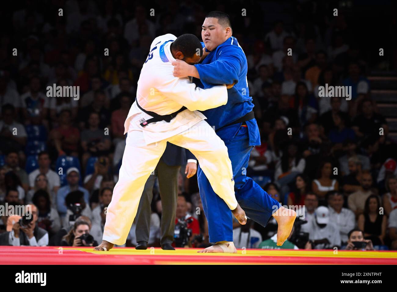 Tatsuru Saito ( JPN ) vs Andy Granda ( CUB ), Judo, Men +100 kg ...
