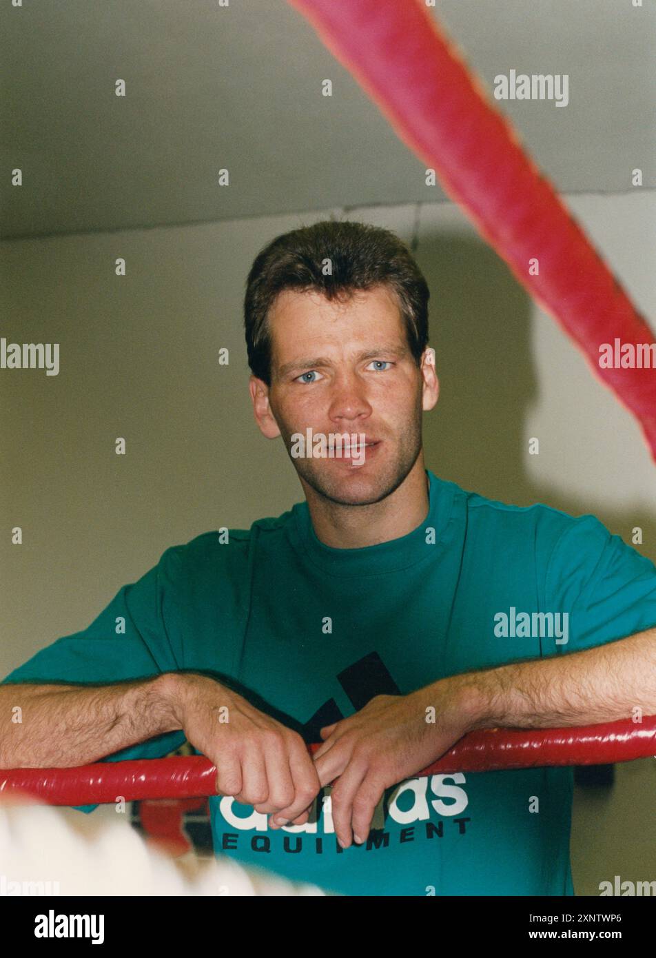 Henry Maske in the boxing gym. [automated translation] Stock Photo - Alamy