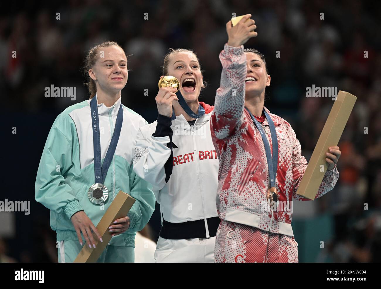 Paris, France. 2nd Aug, 2024. Gold medalist Bryony Page (C) of Great ...