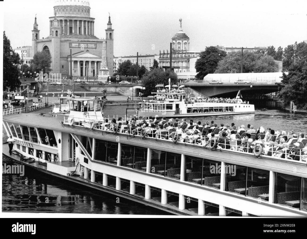 Boat trips with the White Fleet. Ship. Shipping traffic. Boat trip ...