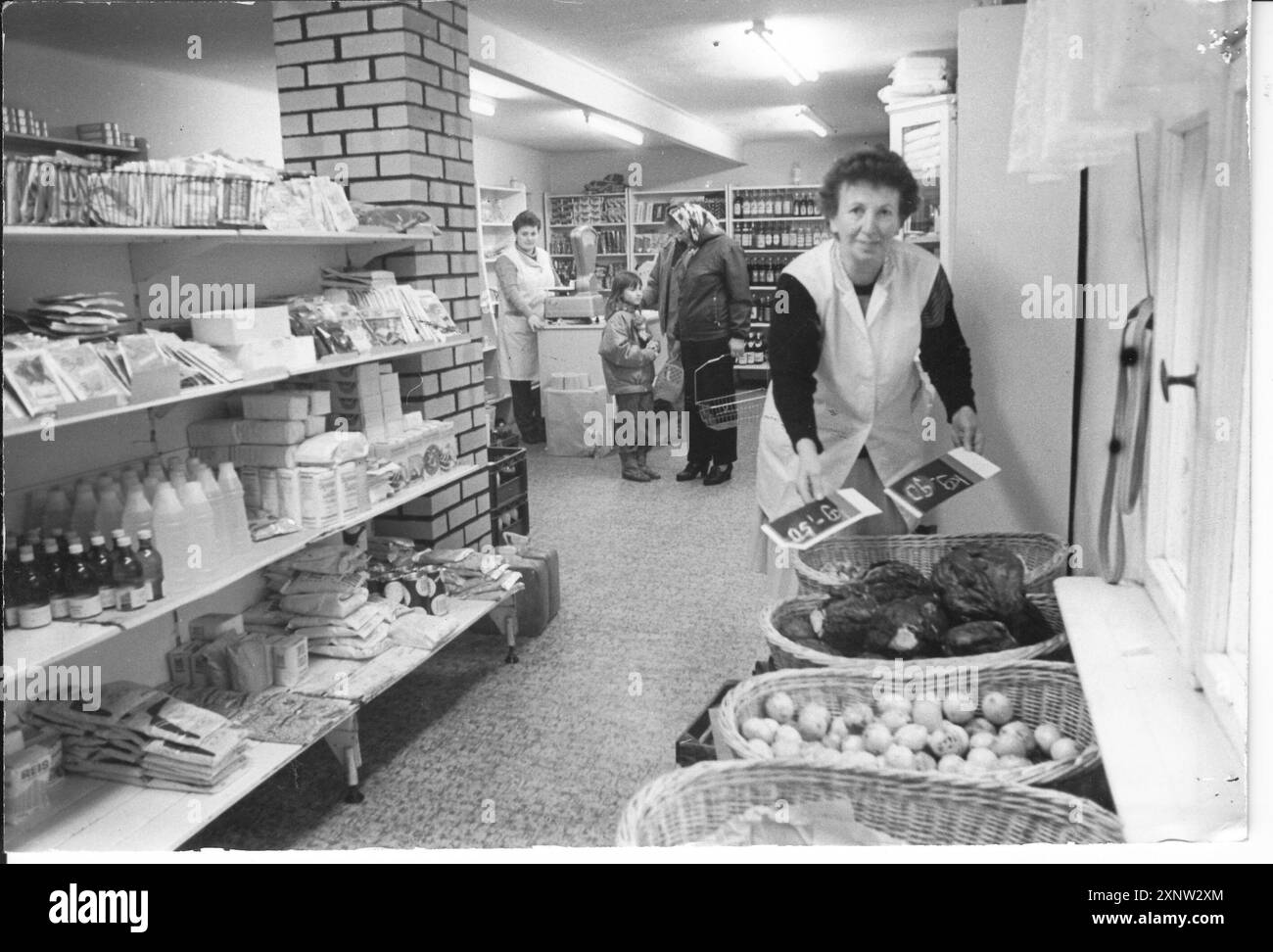 Picture class 80s hi-res stock photography and images - Alamy