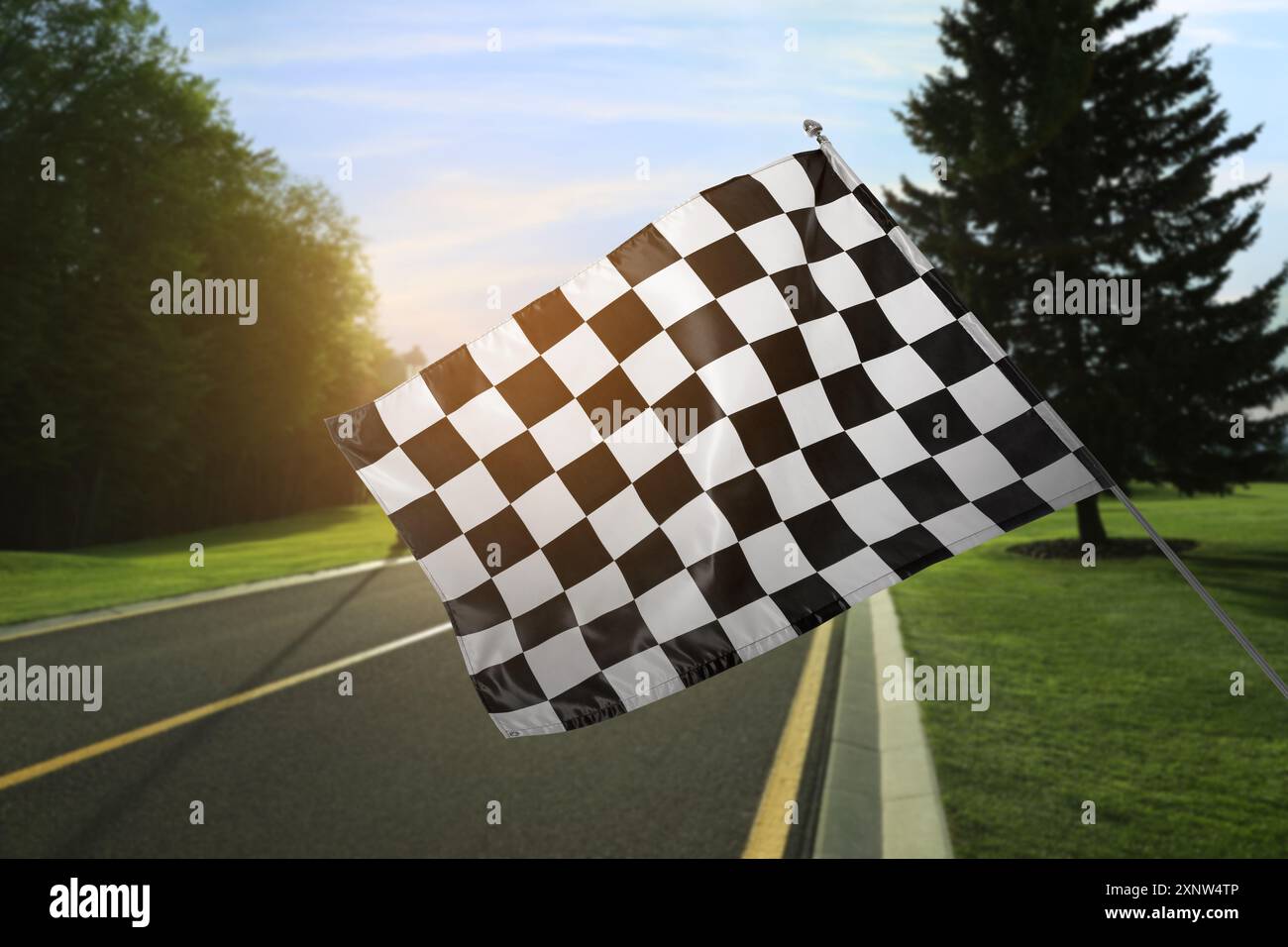 Chequered flag race track hi-res stock photography and images - Alamy
