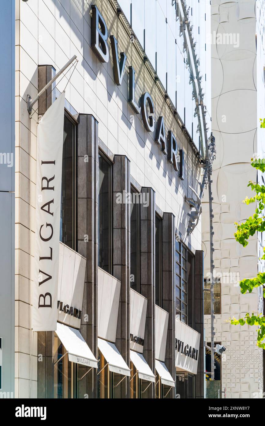 View along front facade of the Bvlgari store on the Ginza Chou Dori ...
