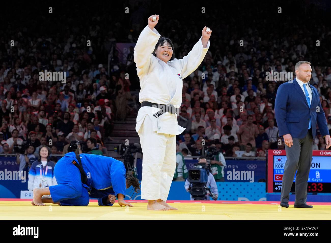 South Korea's Hayun Kim celebrates after defeating Turkey's Kayra ...