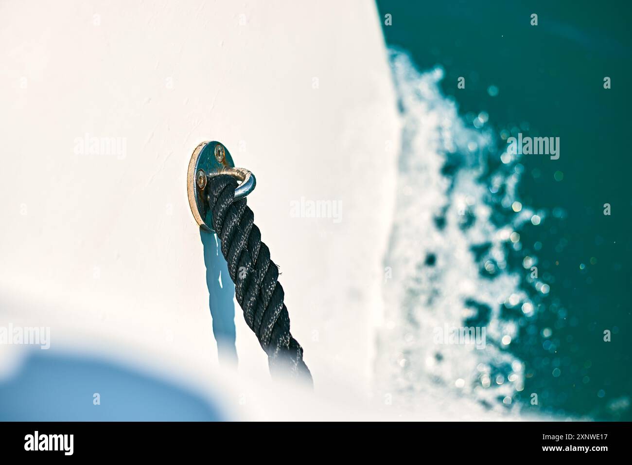 Fast moving sailboat in sea hi-res stock photography and images - Alamy