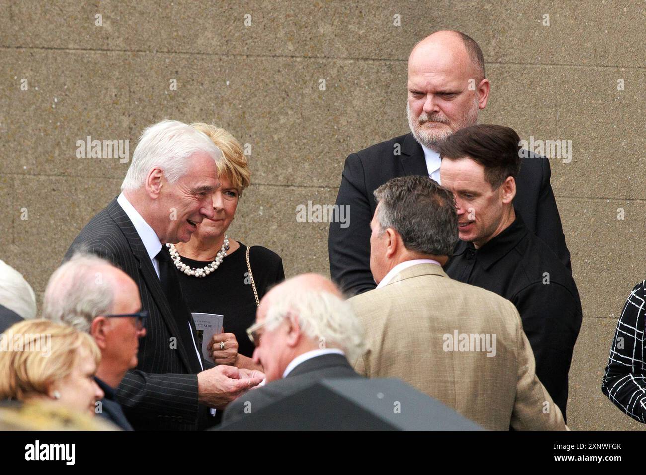 UTV presenters Paul Clarke (fourth from left) and Rose Neill (fifth ...