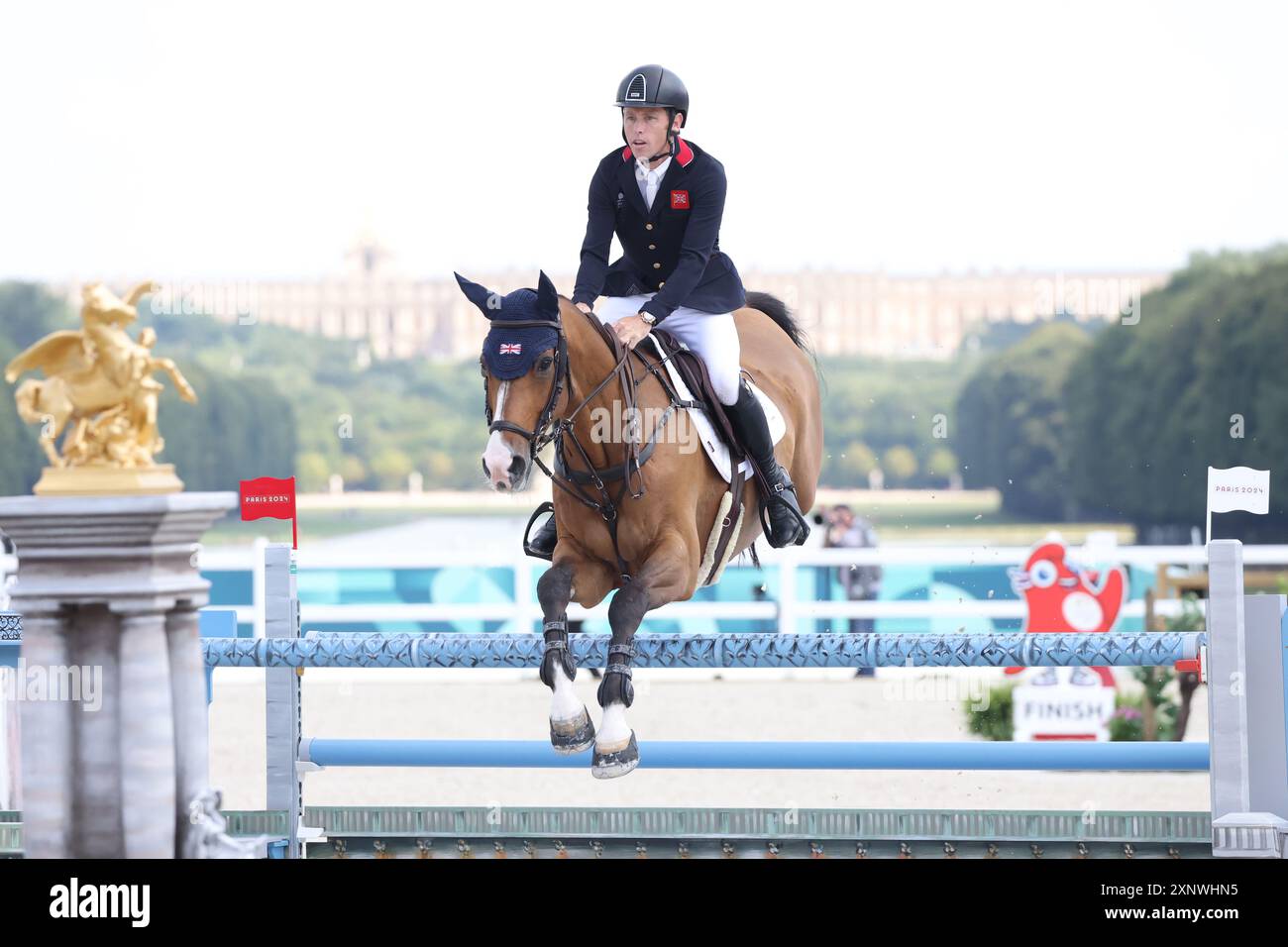 Paris 2024 olympics gold medal hi-res stock photography and images - Alamy