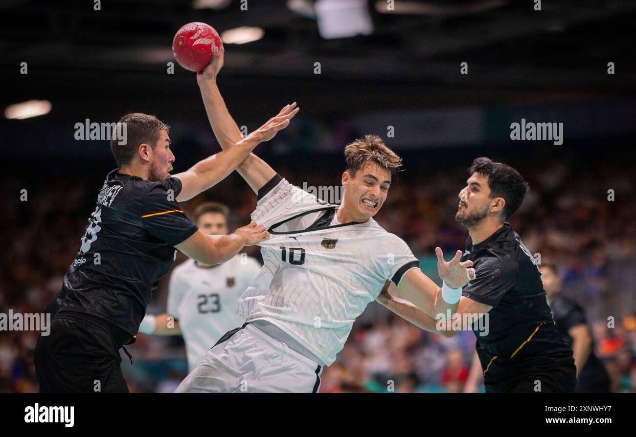 Paris, France. 02nd AUG 2024. Julian Koester (GER) Daniel Dujshebaev ...