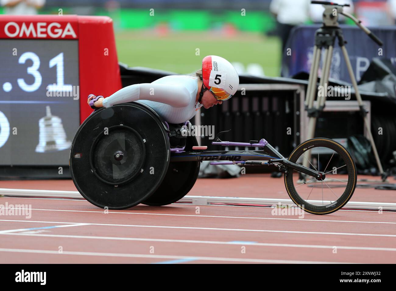 Hannah COCKROFT (Great Britain), competing in the Women's 800m ...