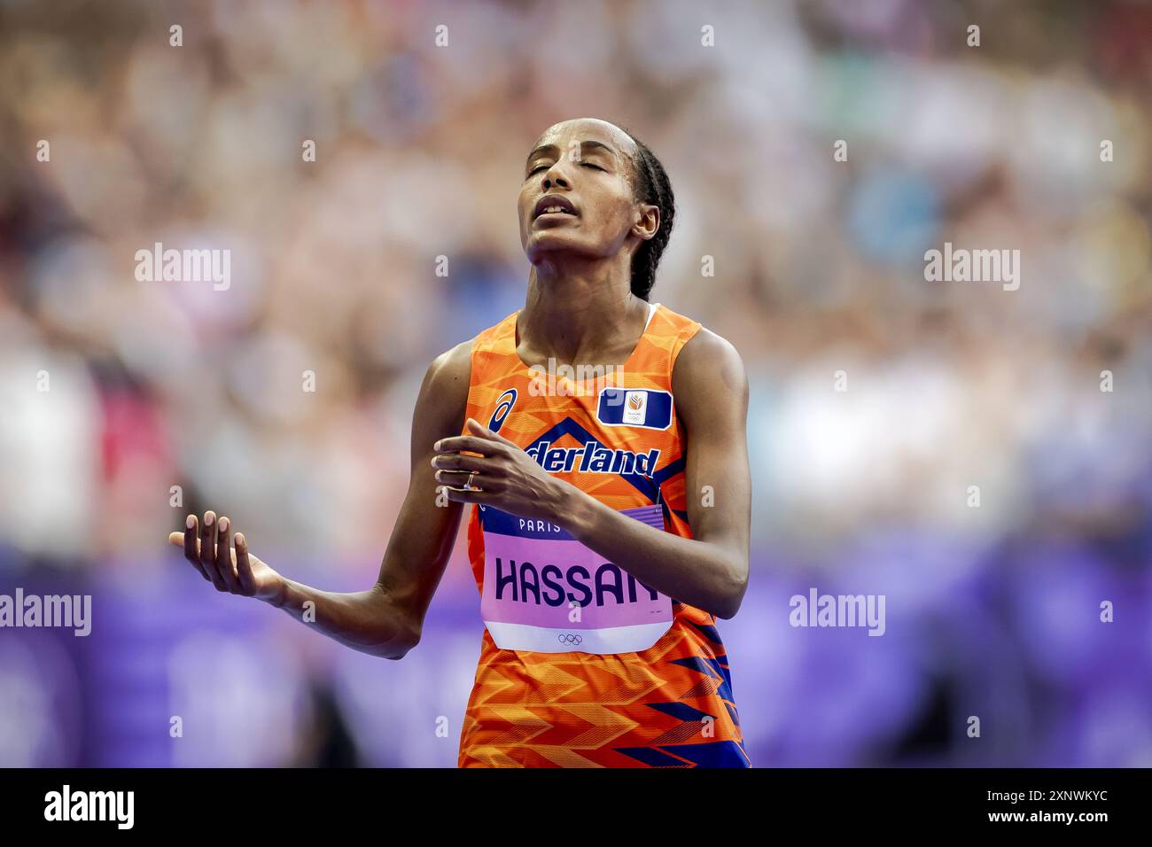 PARIS - Sifan Hassan (l) during the 5000 meters at the Olympic Games ...