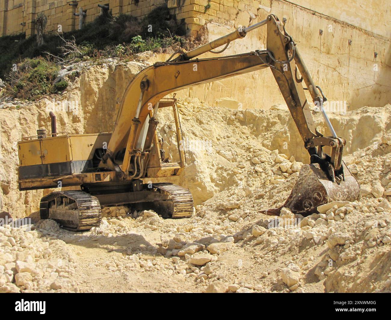 Mechanical work platform hi-res stock photography and images - Alamy