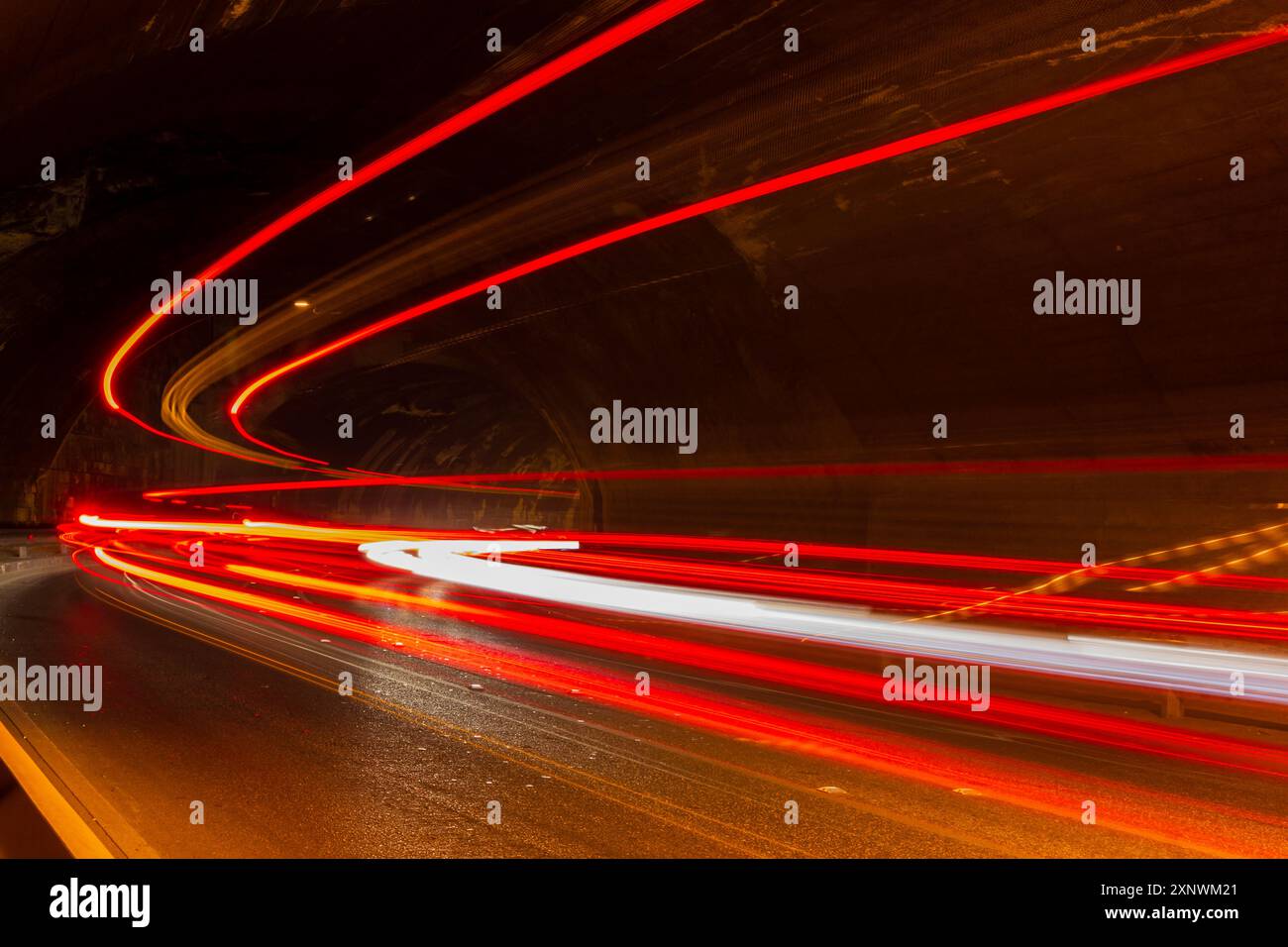 Major city traffic at night hi-res stock photography and images - Alamy