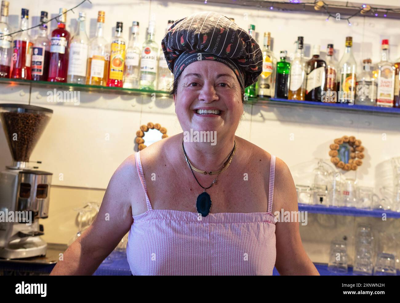 Portraits feature hi-res stock photography and images - Alamy