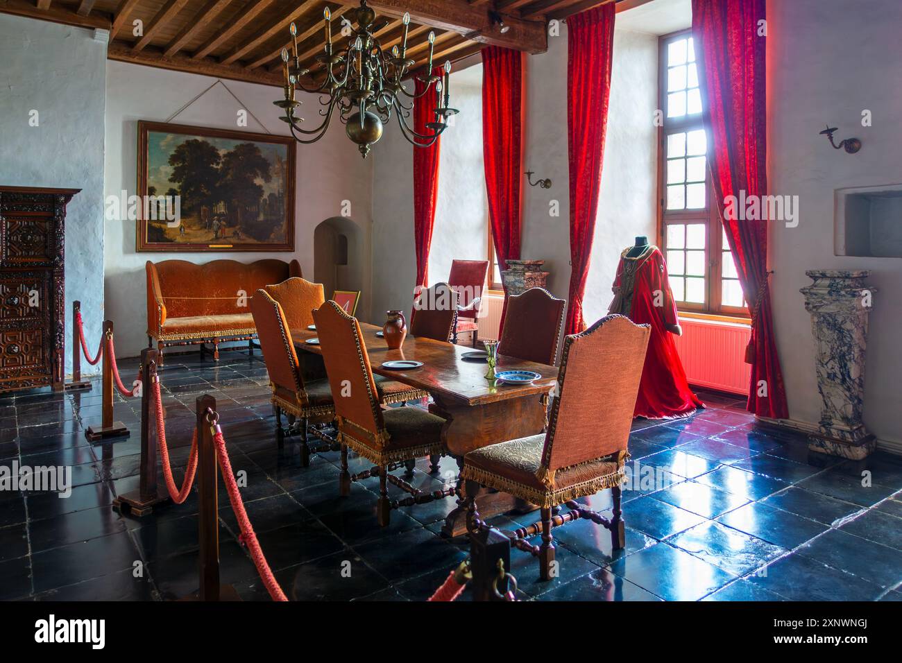 Kasteel van Laarne, interior showing dining room of 14th century ...