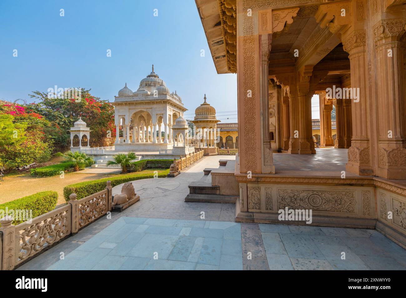 Chhatriyan hi-res stock photography and images - Alamy