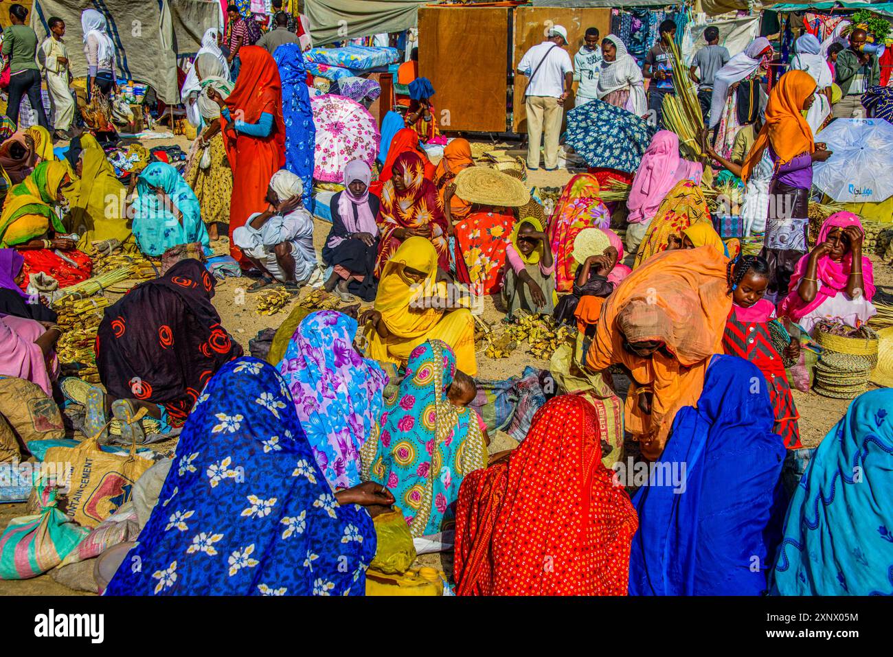 Women selling their goods on the colourful Monday market of Keren ...