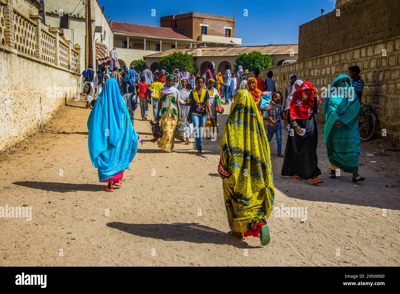 Women doing their shopping on the colourful Monday market of Keren, Eritrea, Africa Stock Photo ...