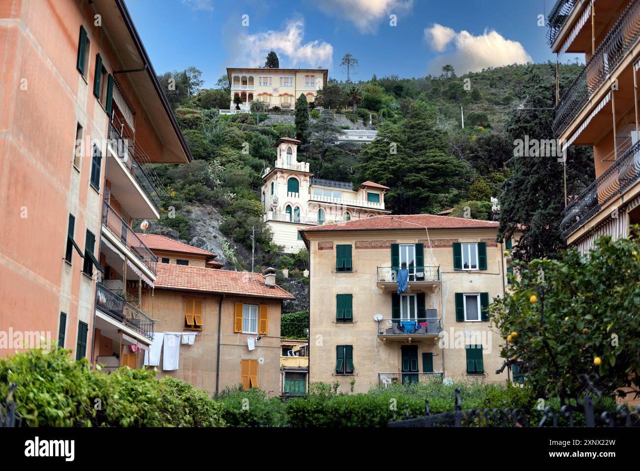 Apartments and houses in the centre of Levanto in the province of ...