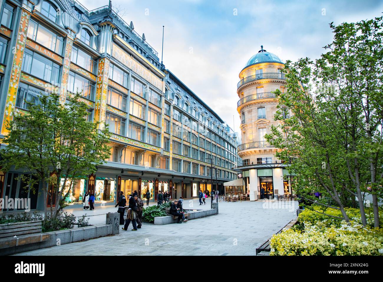 La Samaritaine building, Paris, France, Europe Stock Photo - Alamy
