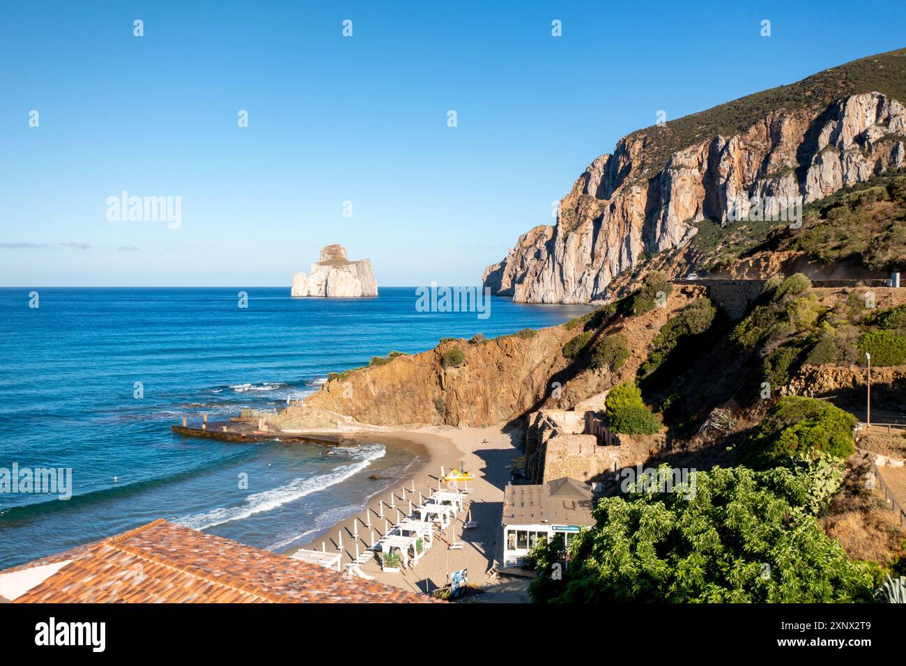 Aerial pan view stunning green hi-res stock photography and images - Alamy