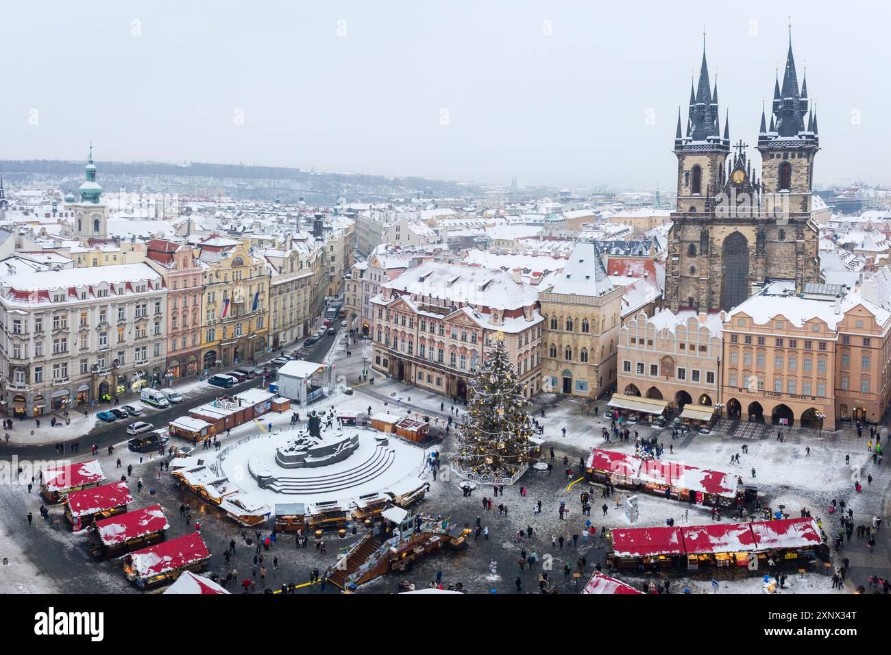 Prague our lady of the snow christmas hi-res stock photography and ...
