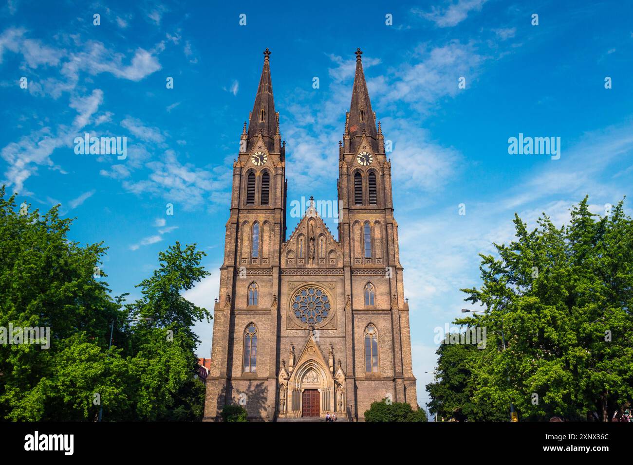 Basilica of St. Ludmila at Peace Square (Namesti Miru), Vinohrady ...