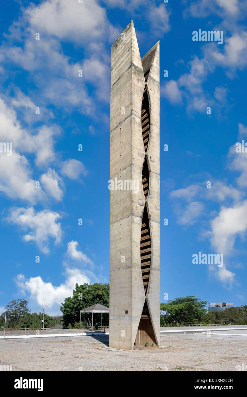 Pombal monument, designed by Oscar Niemeyer, Three Powers Plaza, World ...