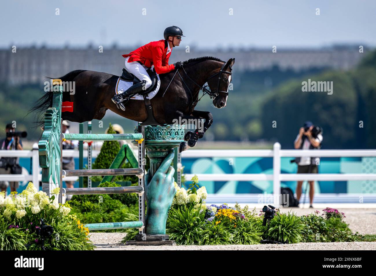 Quel homme de hus paris hi-res stock photography and images - Alamy