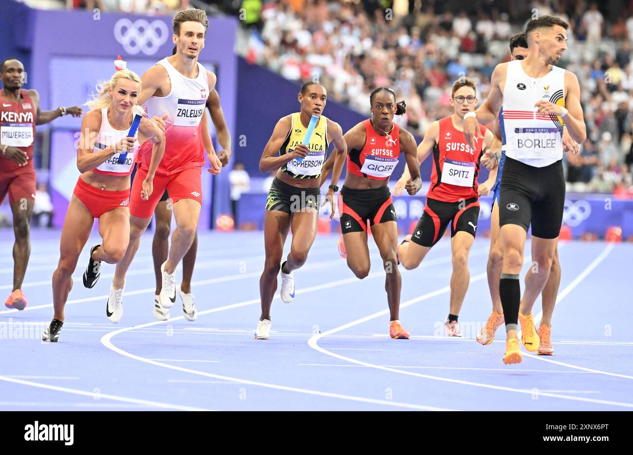 Paris, France. 2nd Aug, 2024. Athletes compete during the 4x400m relay ...