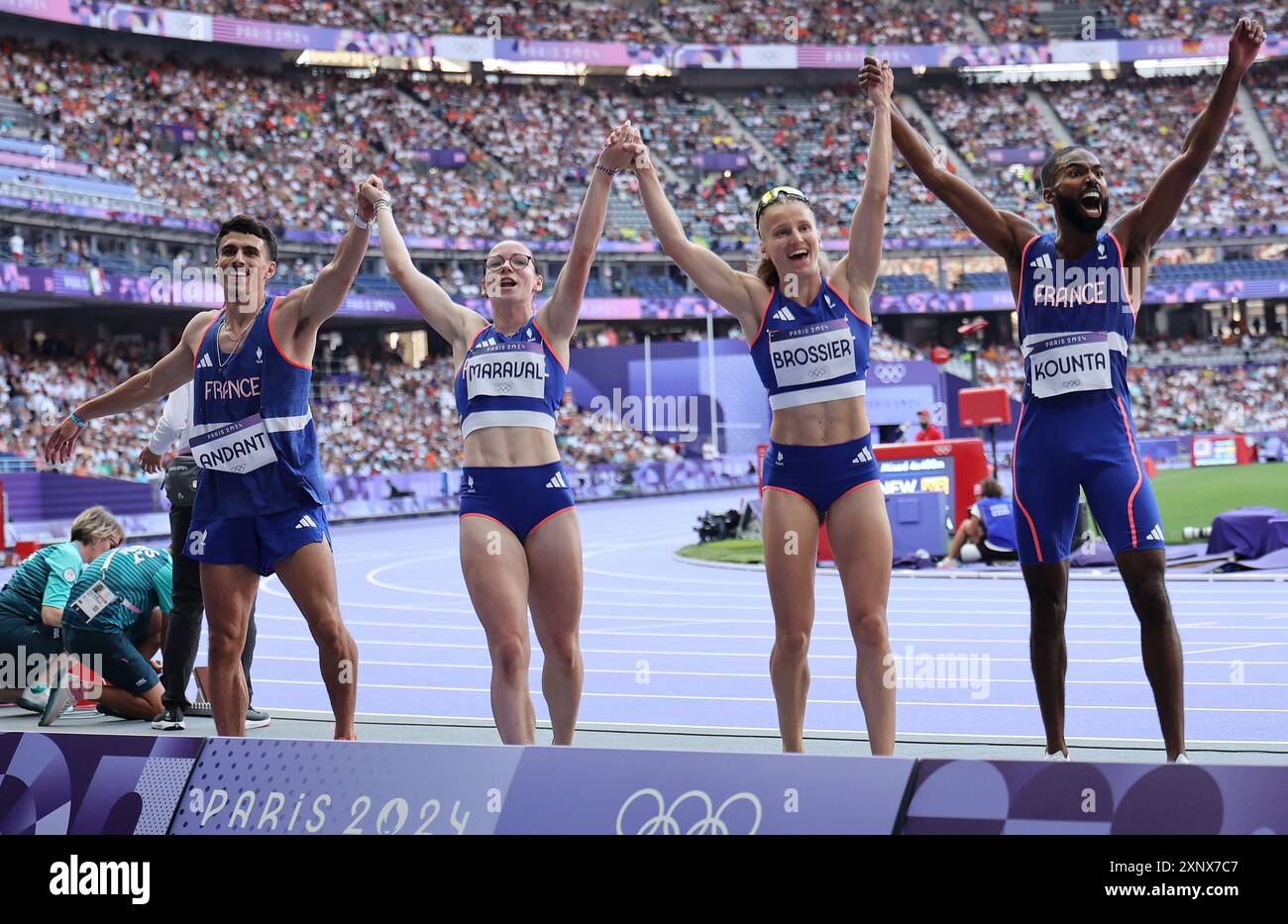 Paris, France. 2nd Aug, 2024. Team France celebrate the 4x400m relay ...