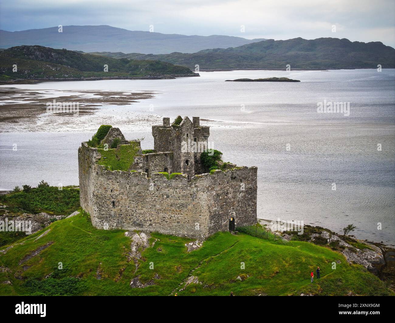 Tioram castle hi-res stock photography and images - Alamy