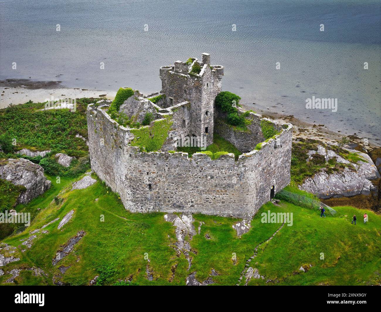 Tioram castle hi-res stock photography and images - Alamy